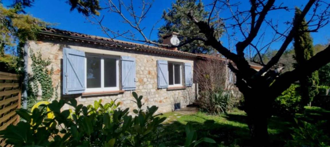 30 M² Camping ∙ 2 Personnes - Saint-Laurent-du-Verdon
