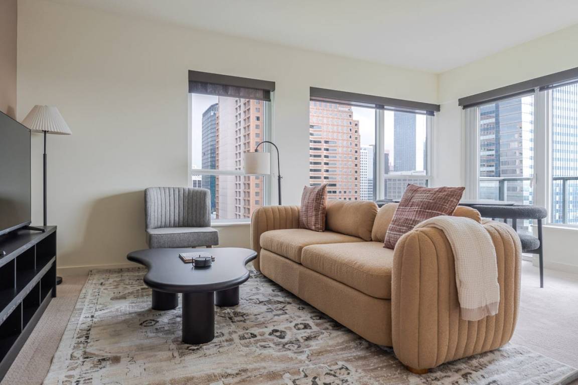 103 M² Apartment ∙ 2 Bedrooms ∙ 4 Guests - Bellevue, WA