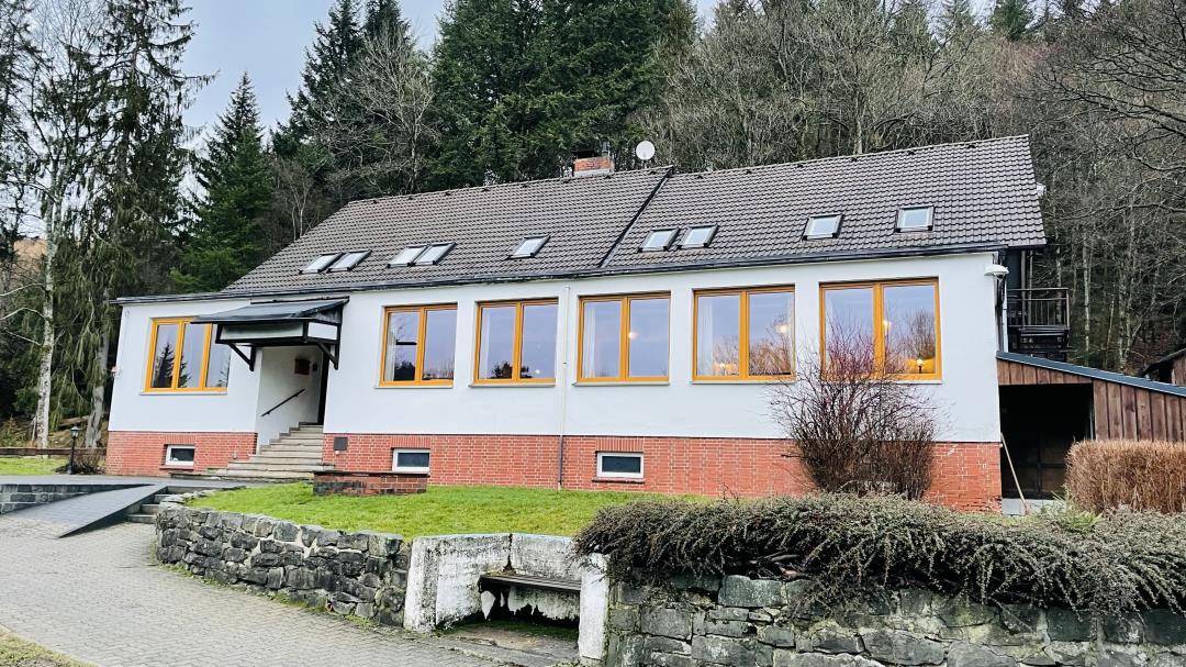 500 M² Ferienhaus ∙ 11 Schlafzimmer ∙ 30 Gäste - Bad Harzburg