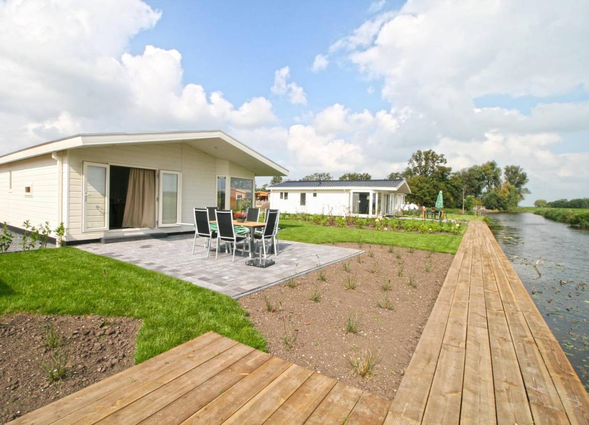 75 M² Bungalow ∙ 3 Bedrooms ∙ 6 Guests - Alkmaar