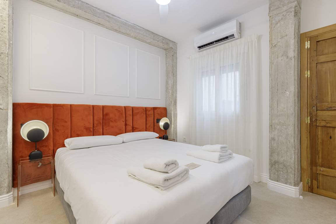 65 M² Apartment ∙ 3 Bedrooms ∙ 6 Guests - Málaga