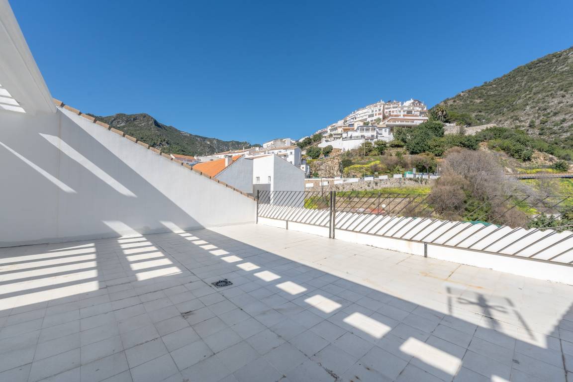 110 M² Apartamento ∙ 3 Habitaciones ∙ 6 Huéspedes - Monda