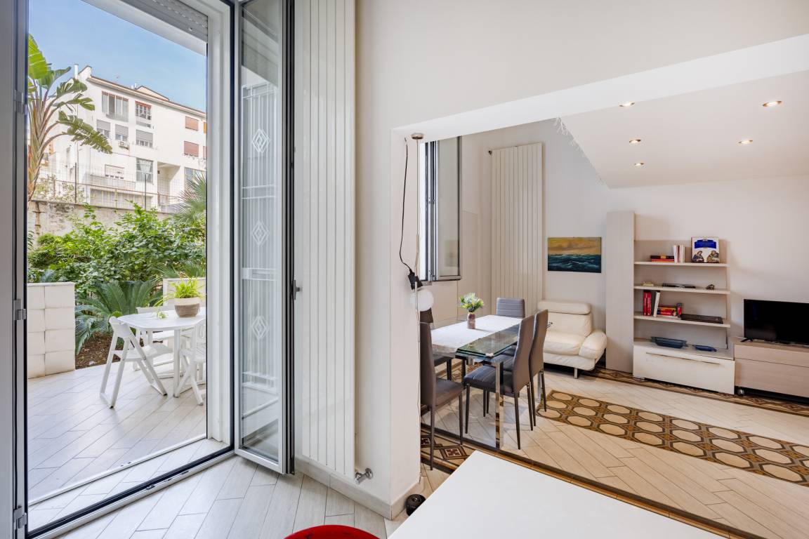 97 M² Apartamento ∙ 2 Habitaciones ∙ 6 Huéspedes - Bari