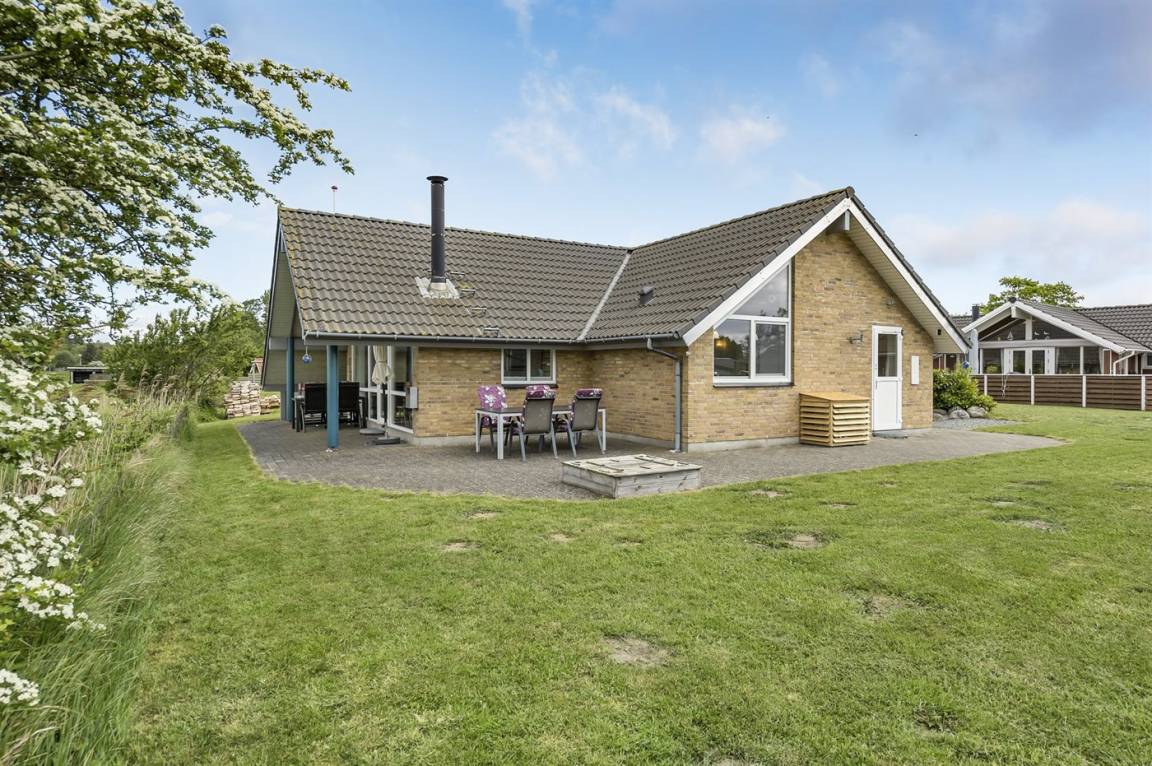 109 M² Ferienhaus ∙ 3 Schlafzimmer ∙ 8 Gäste - Sonderburg