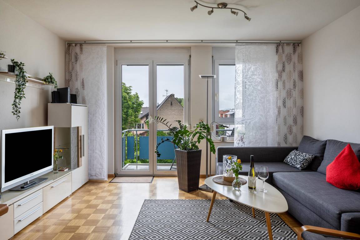 45 M² Ferienwohnung ∙ 1 Schlafzimmer ∙ 2 Gäste - Breisach am Rhein