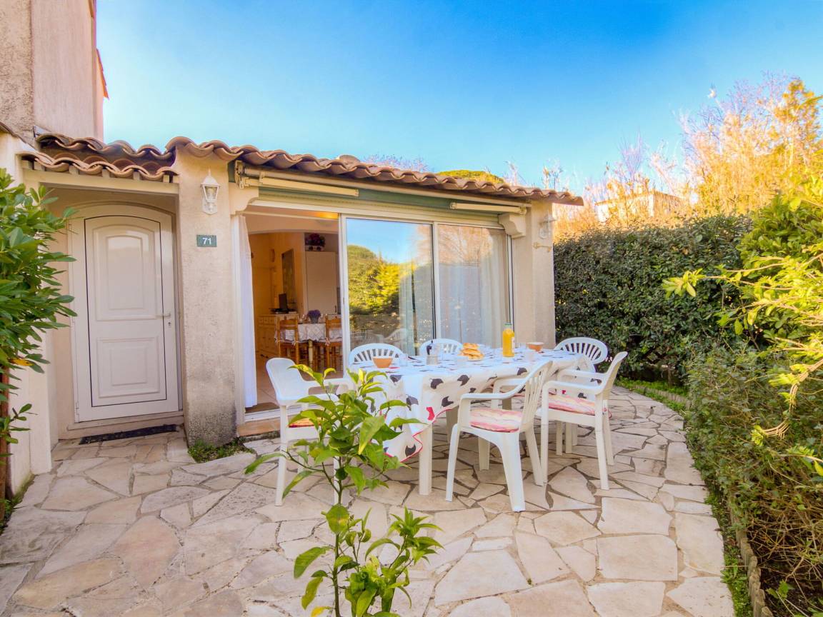 45 M² Résidence De Vacances ∙ 2 Chambres ∙ 4 Personnes - Saint-Tropez