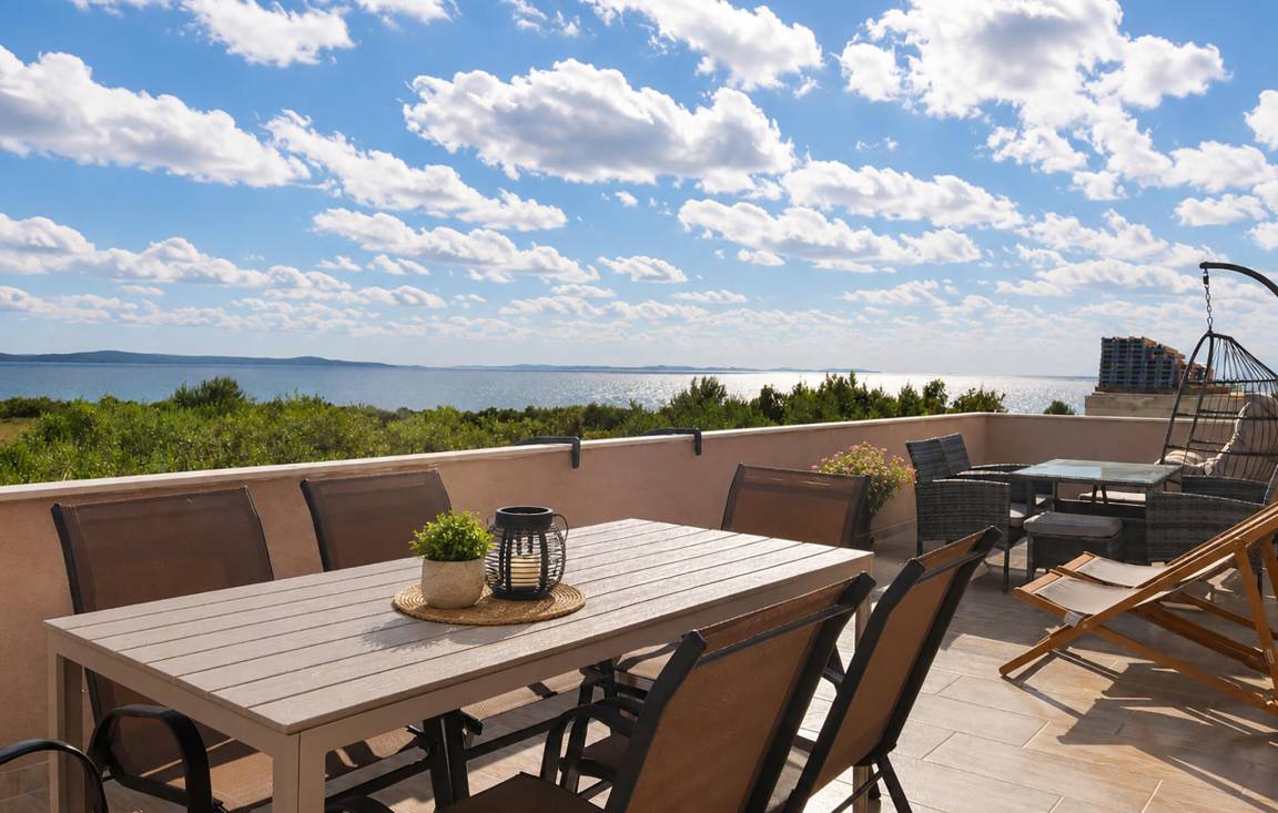 90 M² Apartment ∙ 3 Bedrooms ∙ 4 Guests - Nin