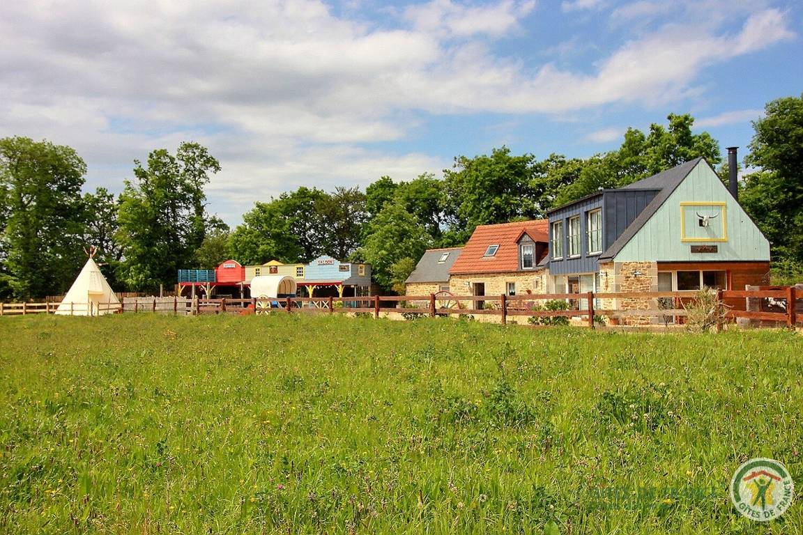 143 M² Gîte ∙ 3 Chambres ∙ 6 Personnes - Lannion