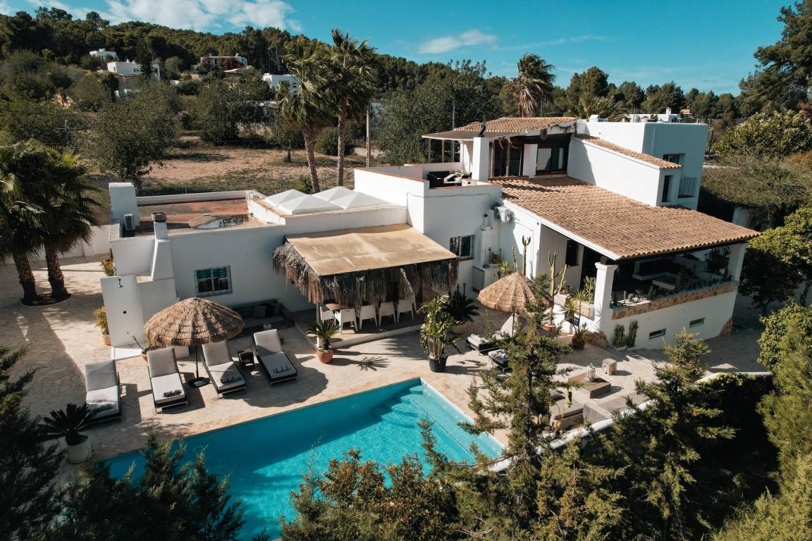 363 M² Villa ∙ 6 Bedrooms ∙ 12 Guests - Ibiza