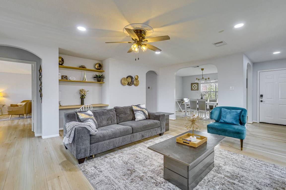 156 M² Casa ∙ 3 Habitaciones ∙ 6 Huéspedes - Stafford, TX