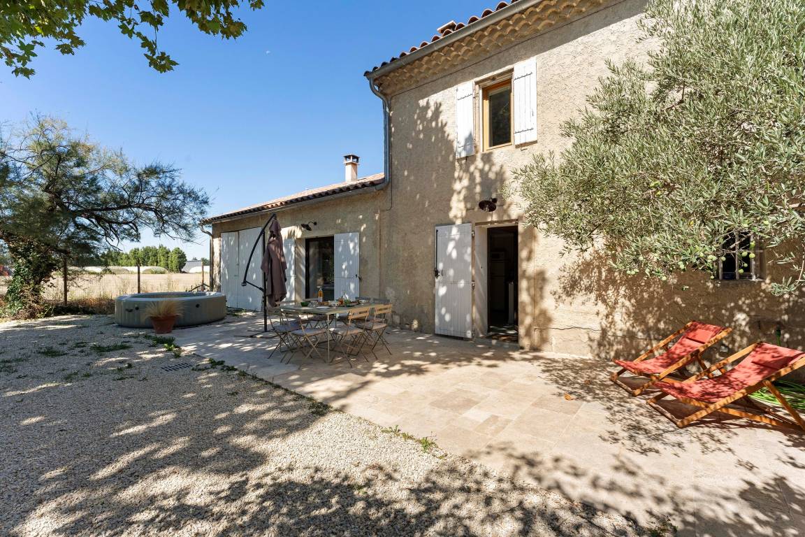 115 M² Maison De Vacances ∙ 3 Chambres ∙ 8 Personnes - ibis Avignon Centre Gare