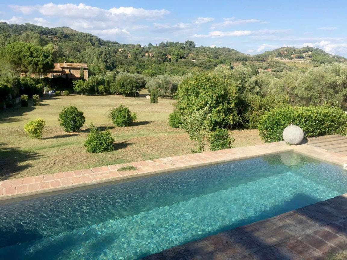 Villa ∙ 5 Bedrooms ∙ 10 Guests - Orbetello