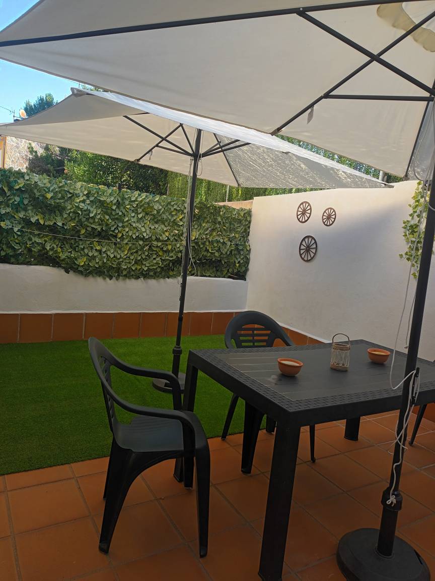 120 M² Chalet ∙ 4 Chambres ∙ 6 Personnes - Navaluenga