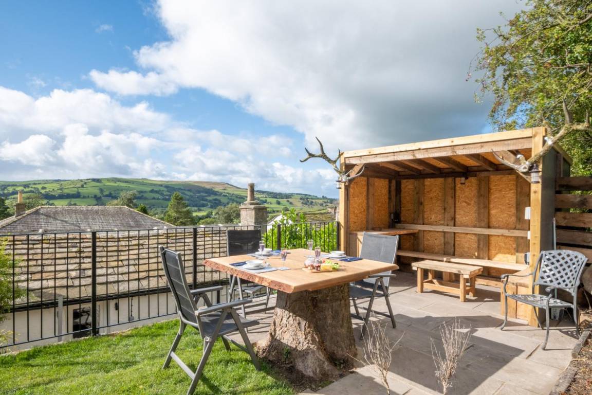 Cottage ∙ 2 Bedrooms ∙ 4 Guests - Cononley