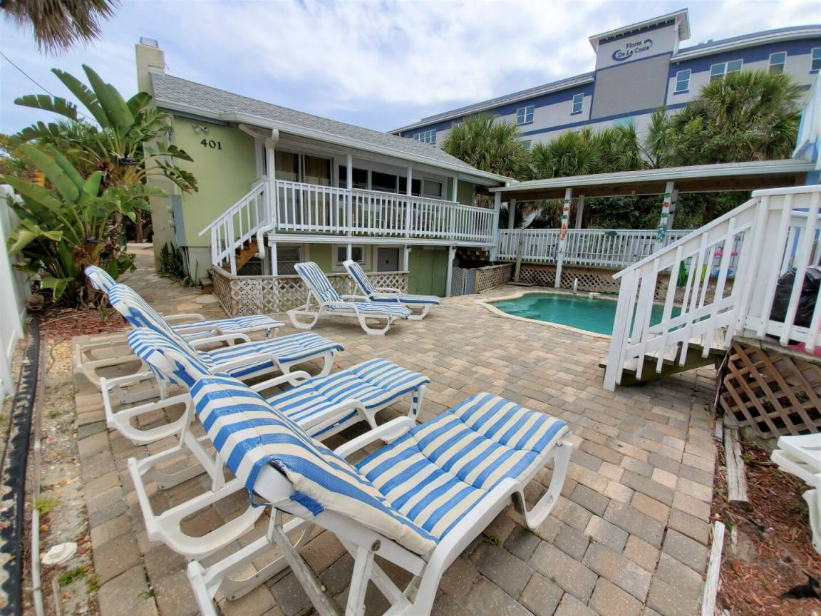 House ∙ 4 Bedrooms ∙ 12 Guests - Cocoa Beach, FL