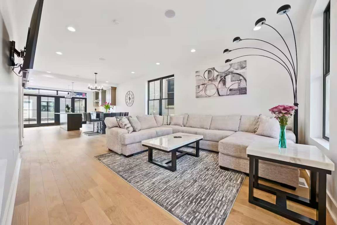 269 M² Casa ∙ 3 Habitaciones ∙ 17 Huéspedes - Columbus