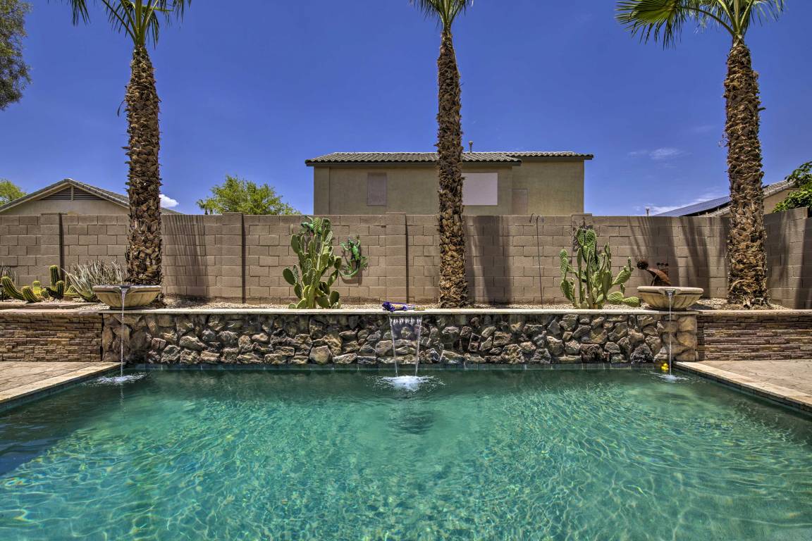 214 M² House ∙ 4 Bedrooms ∙ 10 Guests - Maricopa, AZ