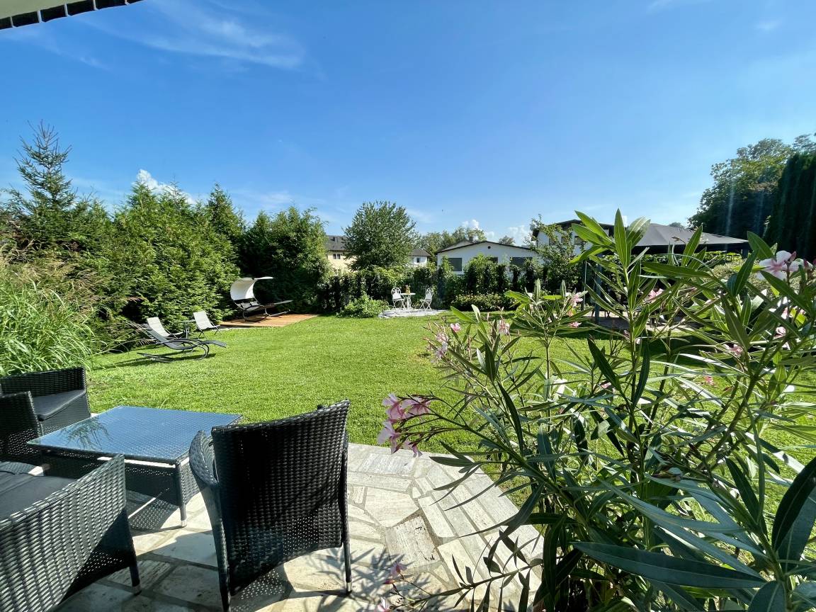 118 M² Ferienwohnung ∙ 2 Schlafzimmer ∙ 5 Gäste - Taching am See