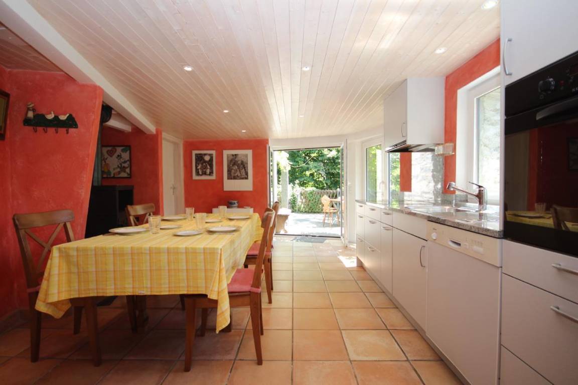 120 M² House ∙ 2 Bedrooms ∙ 6 Guests - Brissago