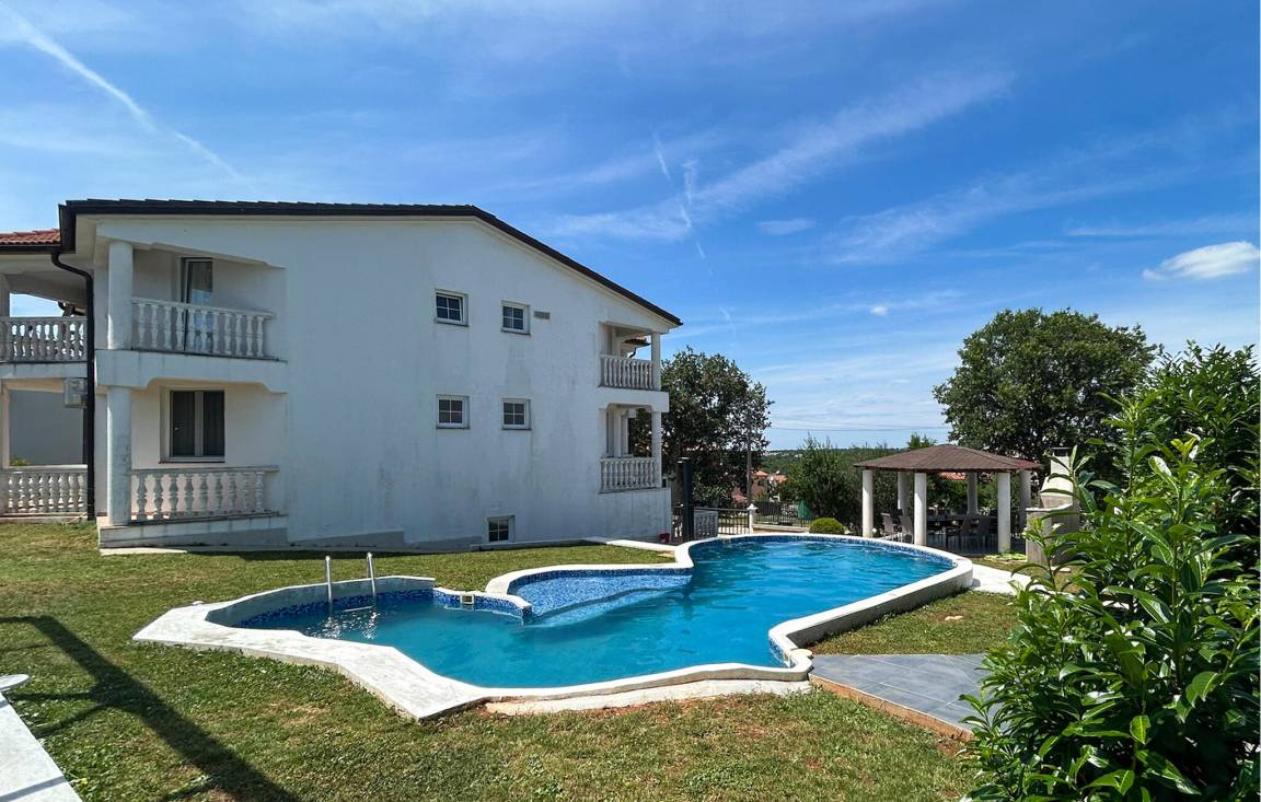 254 M² House ∙ 7 Bedrooms ∙ 13 Guests - Istria