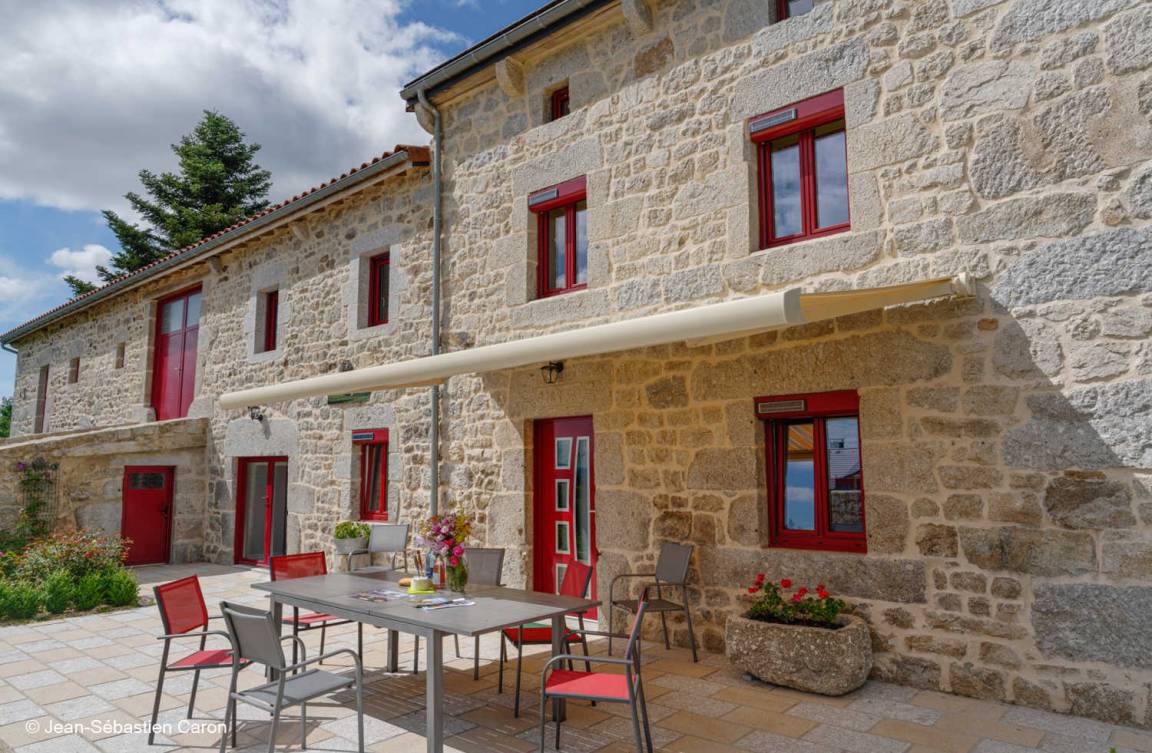 145 M² Gîte ∙ 3 Chambres ∙ 8 Personnes - Lozère
