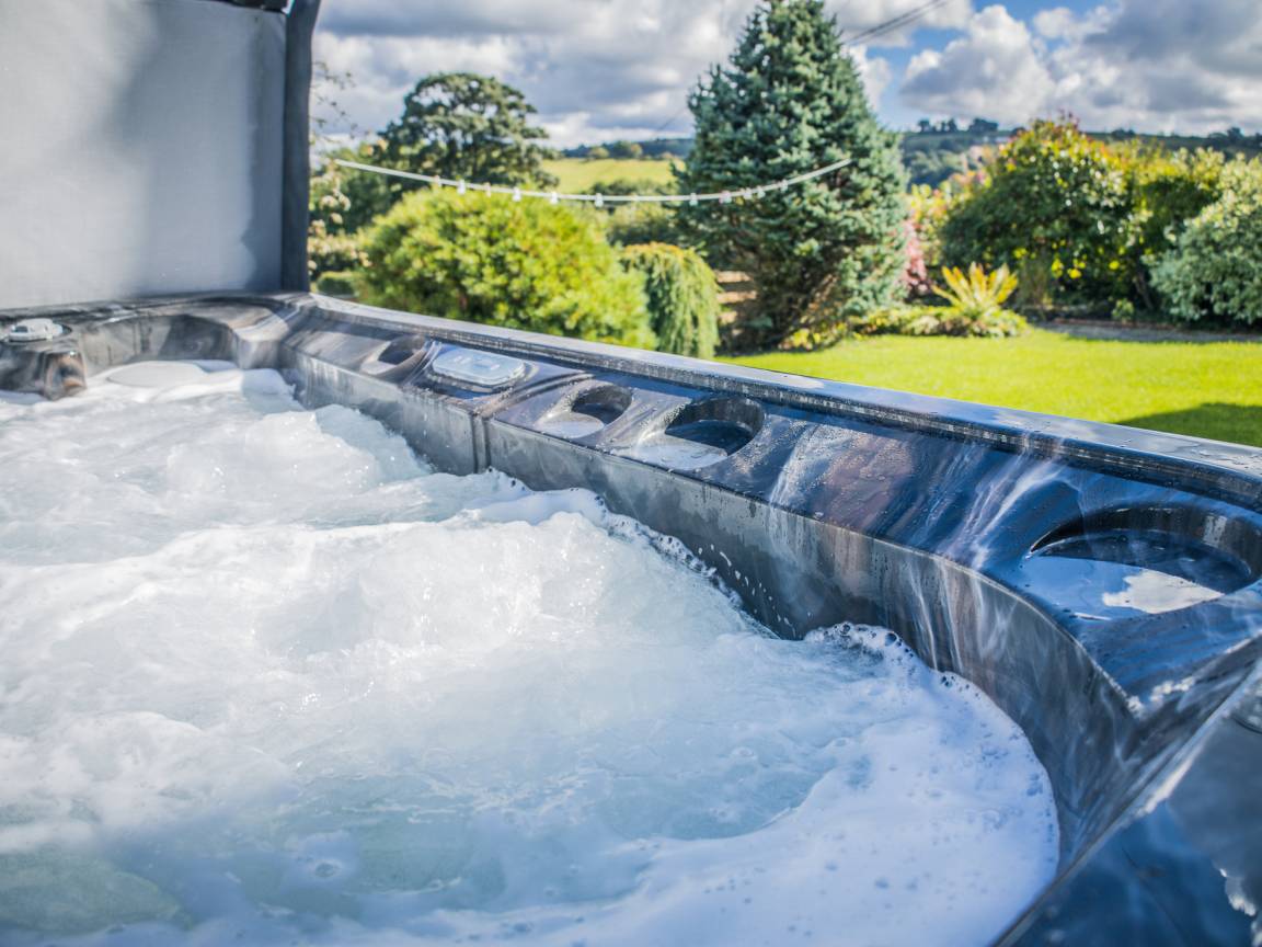 Cottage ∙ 6 Bedrooms ∙ 12 Guests - Bala