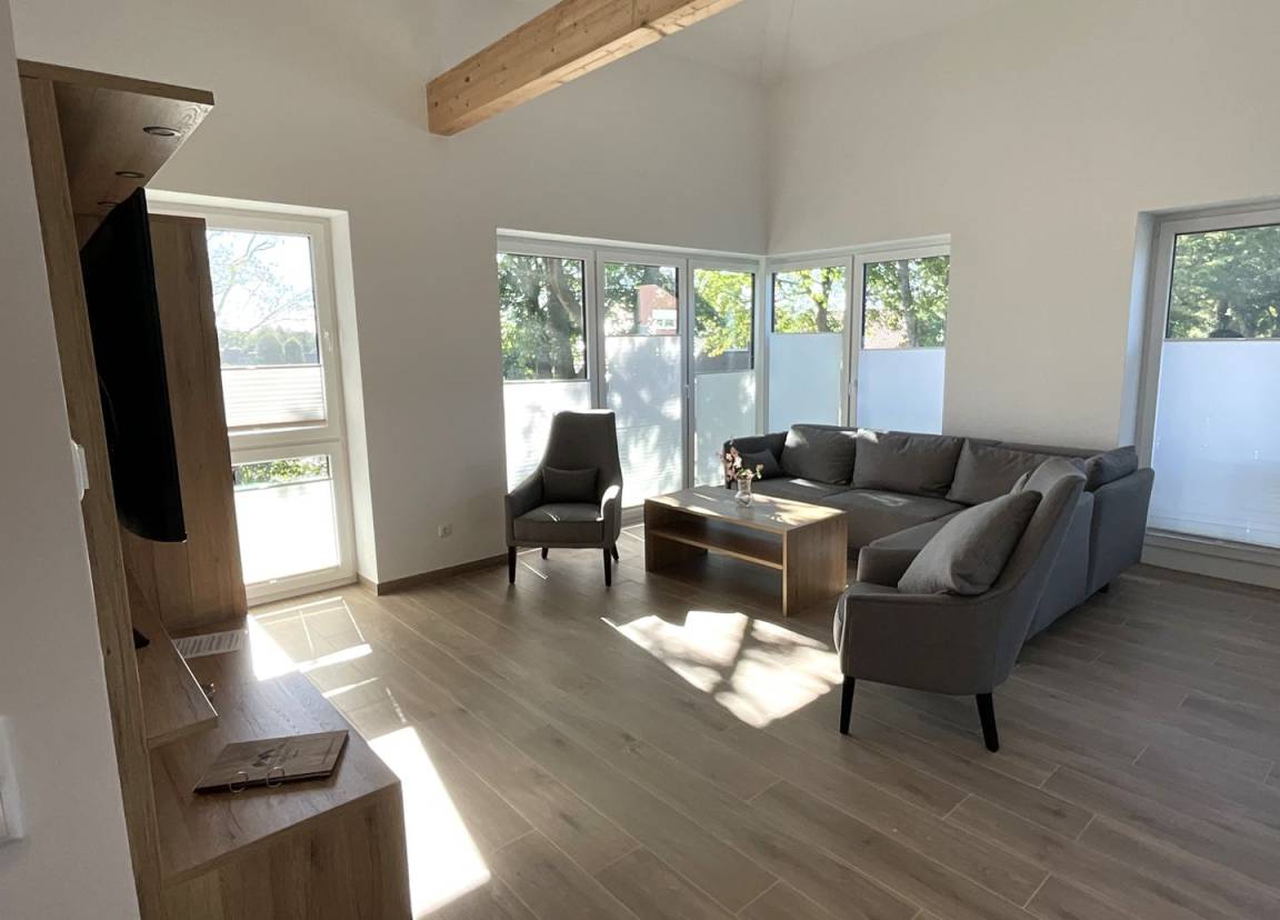108 M² Ferienwohnung ∙ 2 Schlafzimmer ∙ 4 Gäste - Varel