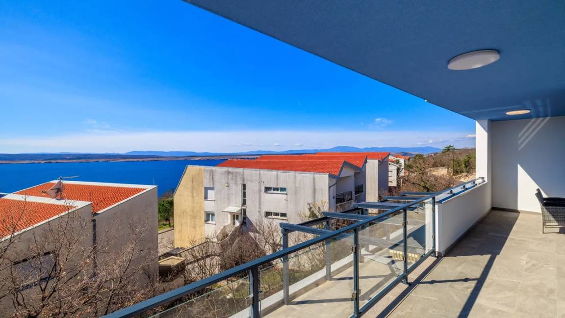 97 M² Ferienwohnung ∙ 3 Schlafzimmer ∙ 6 Gäste - Crikvenica