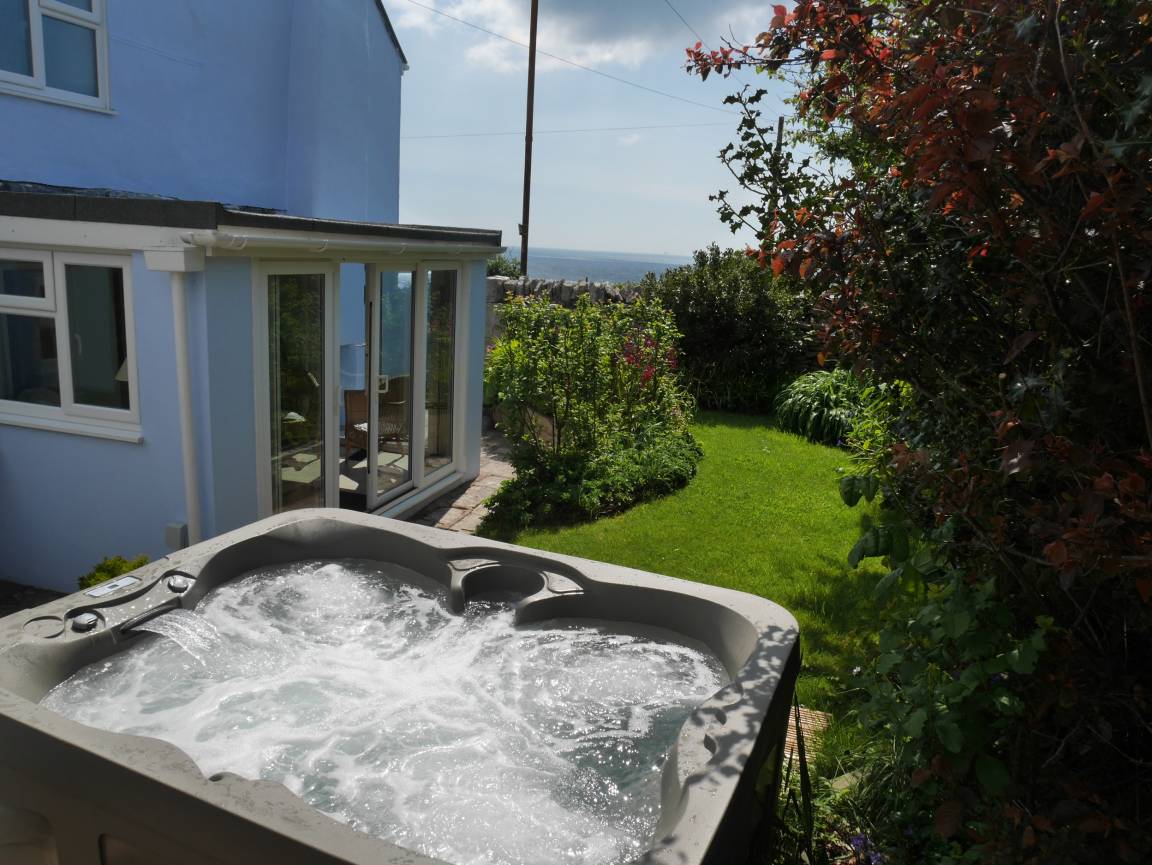 Cottage ∙ 3 Bedrooms ∙ 6 Guests - Pennsylvania Castle Estate