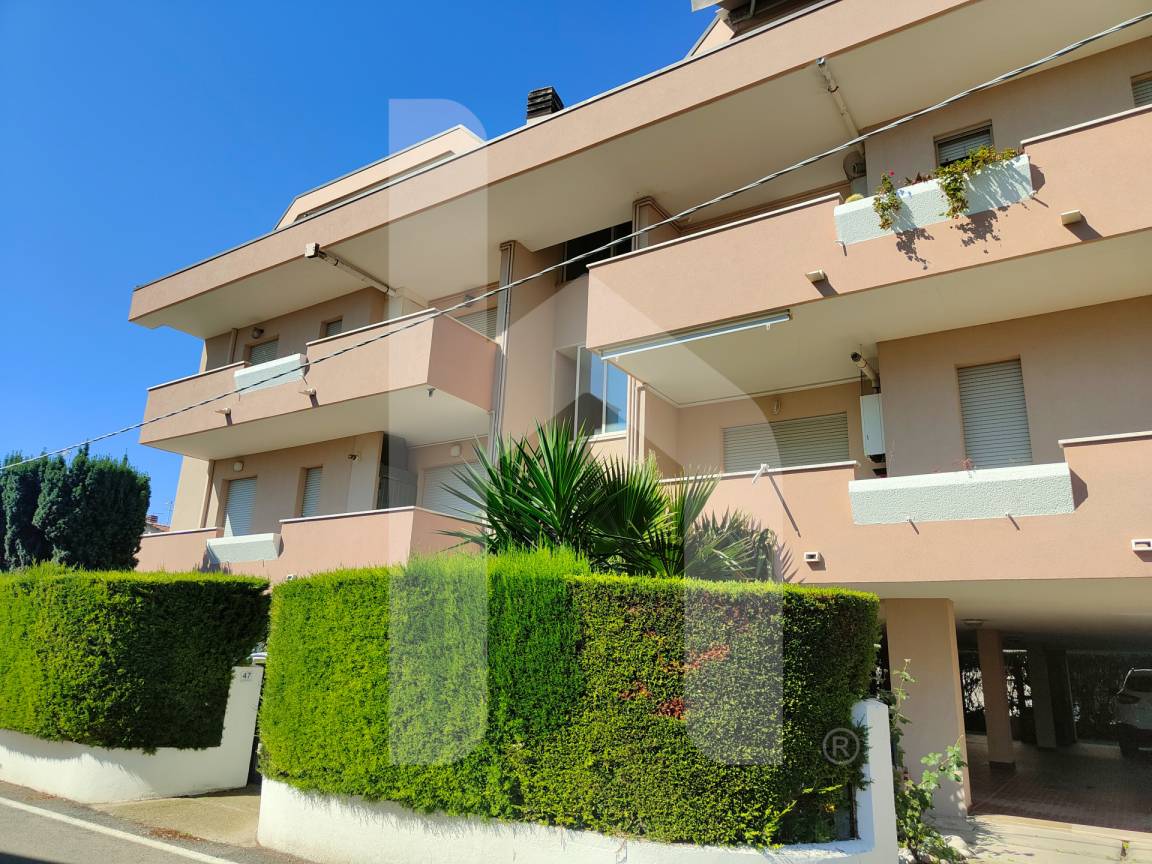 60 M² Apartment ∙ 2 Bedrooms ∙ 5 Guests - Roseto degli Abruzzi