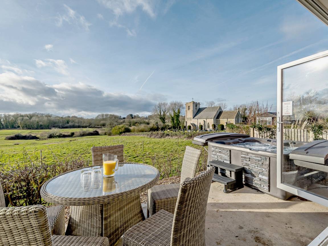 Cottage ∙ 3 Bedrooms ∙ 6 Guests - Sutton on Sea