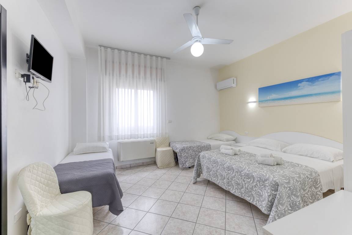 25 M² Albergue ∙ 1 Habitación ∙ 4 Huéspedes - Ugento