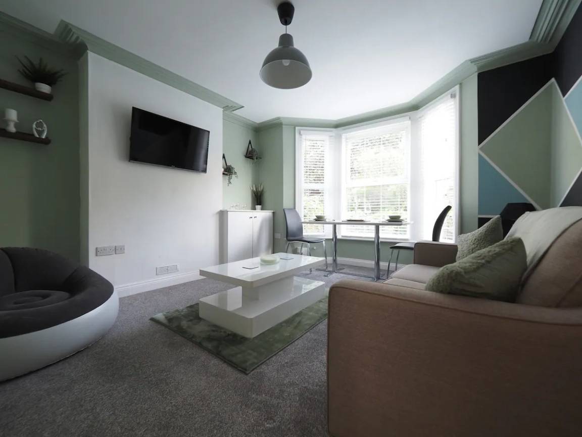 Apartment ∙ 1 Bedroom ∙ 4 Guests - Tonbridge
