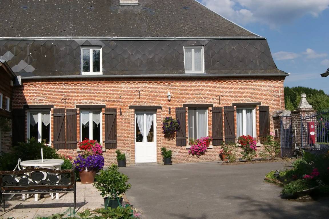 160 M² Maison De Vacances ∙ 5 Chambres ∙ 9 Personnes - Chaourse