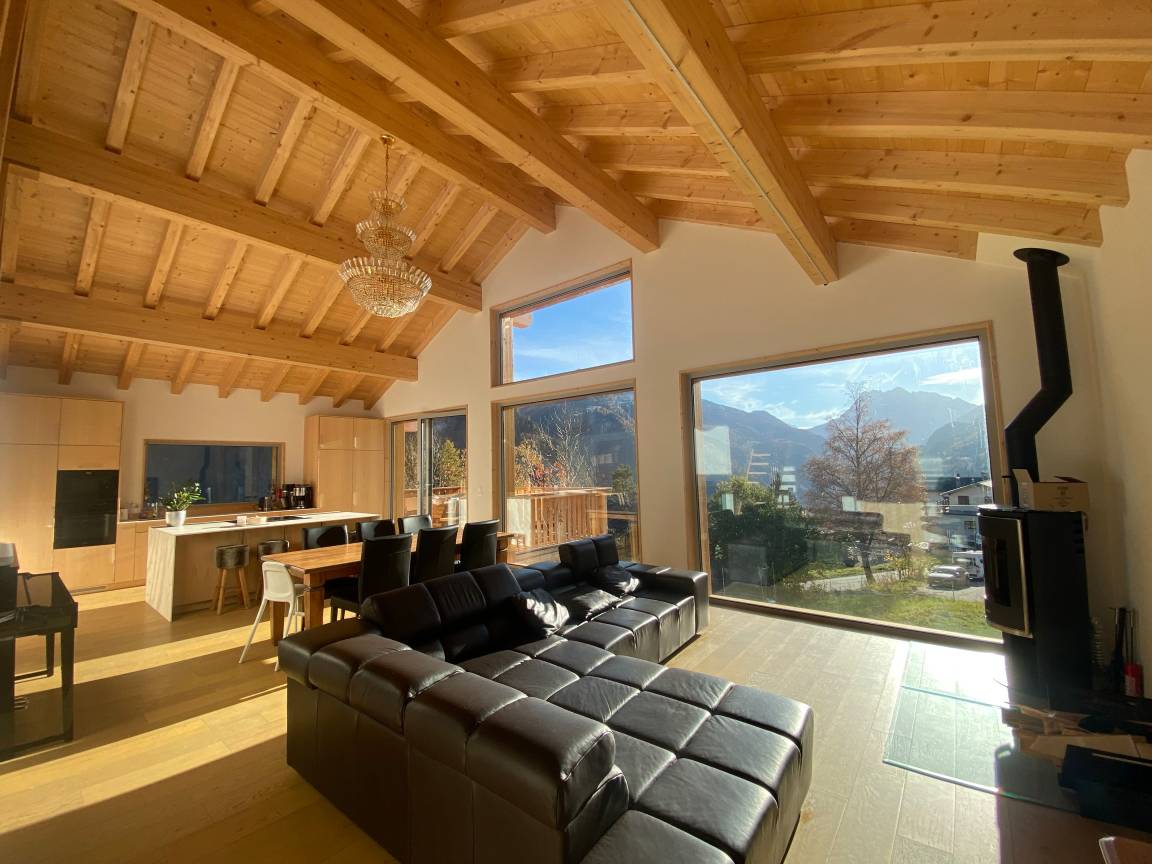 180 M² Chalet ∙ 4 Chambres ∙ 8 Personnes - Martigny