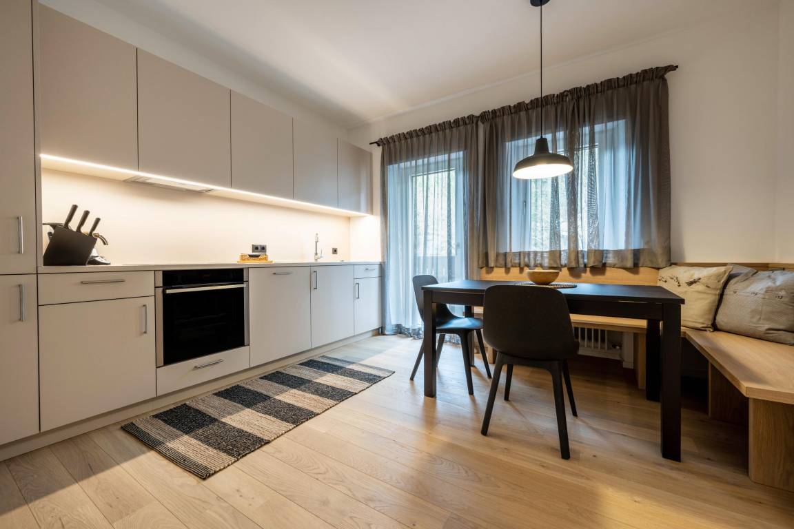 75 M² Apartment ∙ 1 Bedroom ∙ 4 Guests - Bressanone