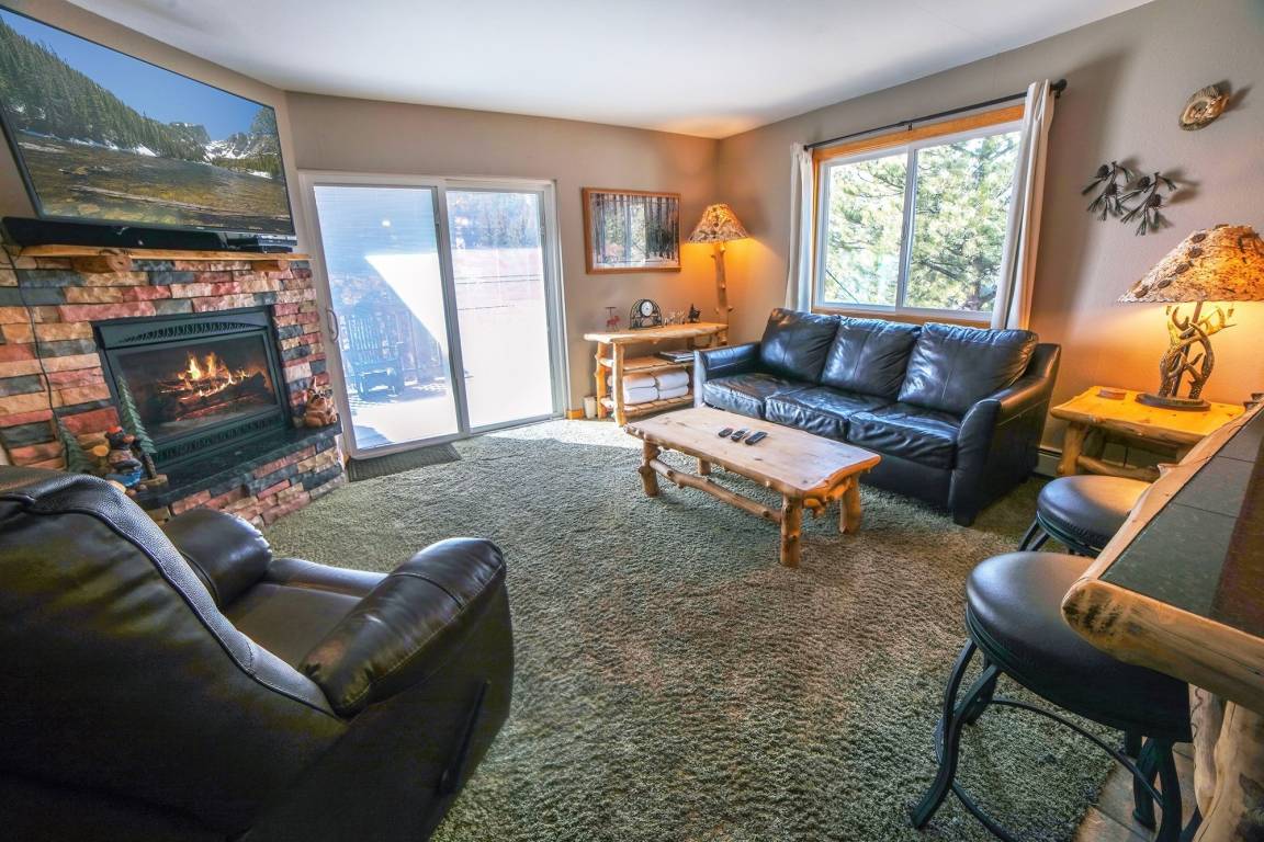 Apartment ∙ 1 Bedroom ∙ 4 Guests - Estes Park, CO