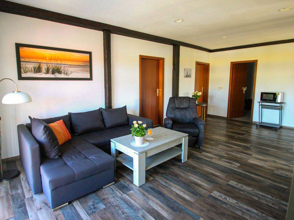 105 M² Apartment ∙ 3 Bedrooms ∙ 6 Guests - Stralsund