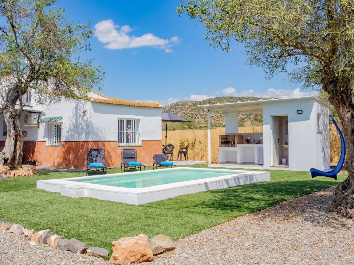 158 M² Cottage ∙ 2 Bedrooms ∙ 4 Guests - Coín
