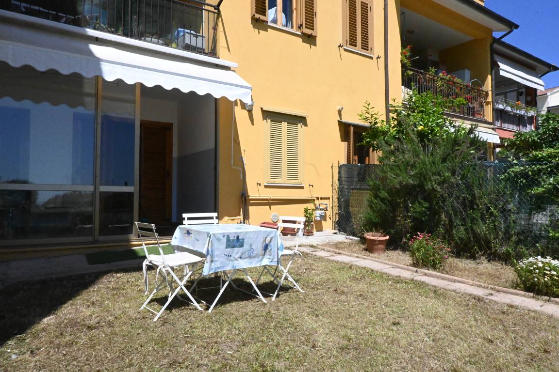 70 M² Appartamento Vacanza ∙ 2 Camere Da Letto ∙ 4 Ospiti - Numana
