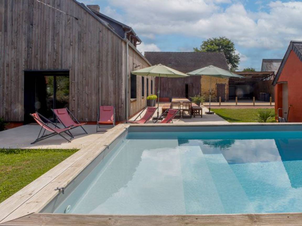 170 M² Cottage ∙ 5 Chambres ∙ 15 Personnes - Sarthe