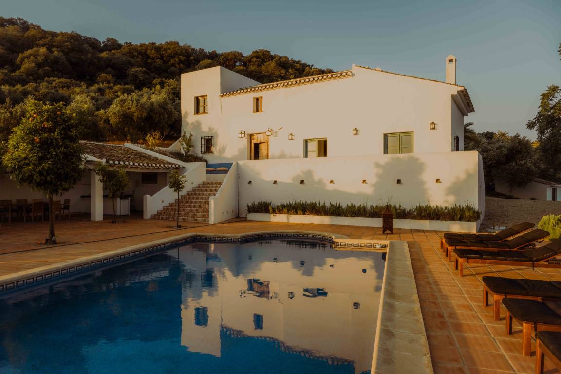 House ∙ 6 Bedrooms ∙ 12 Guests - Iznájar