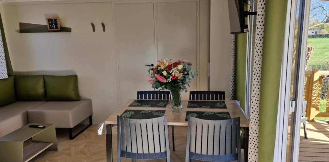 27 M² Camping ∙ 2 Chambres ∙ 4 Personnes - Binic