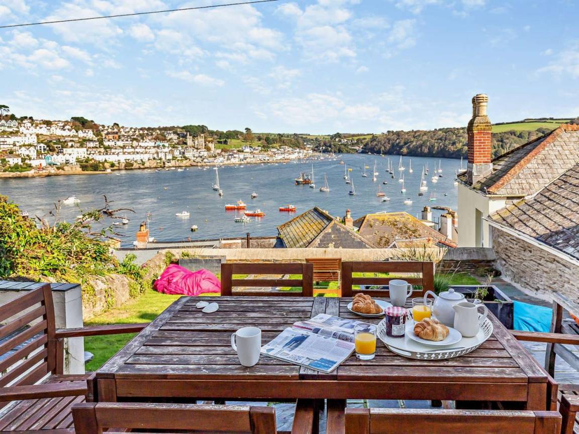 Cottage ∙ 3 Bedrooms ∙ 6 Guests - Fowey