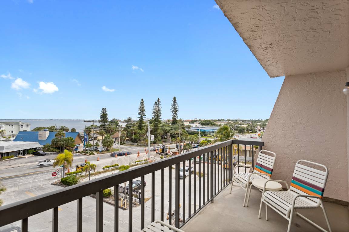 79 M² Ferienwohnung ∙ 1 Schlafzimmer ∙ 4 Gäste - Saint Petersburg, FL