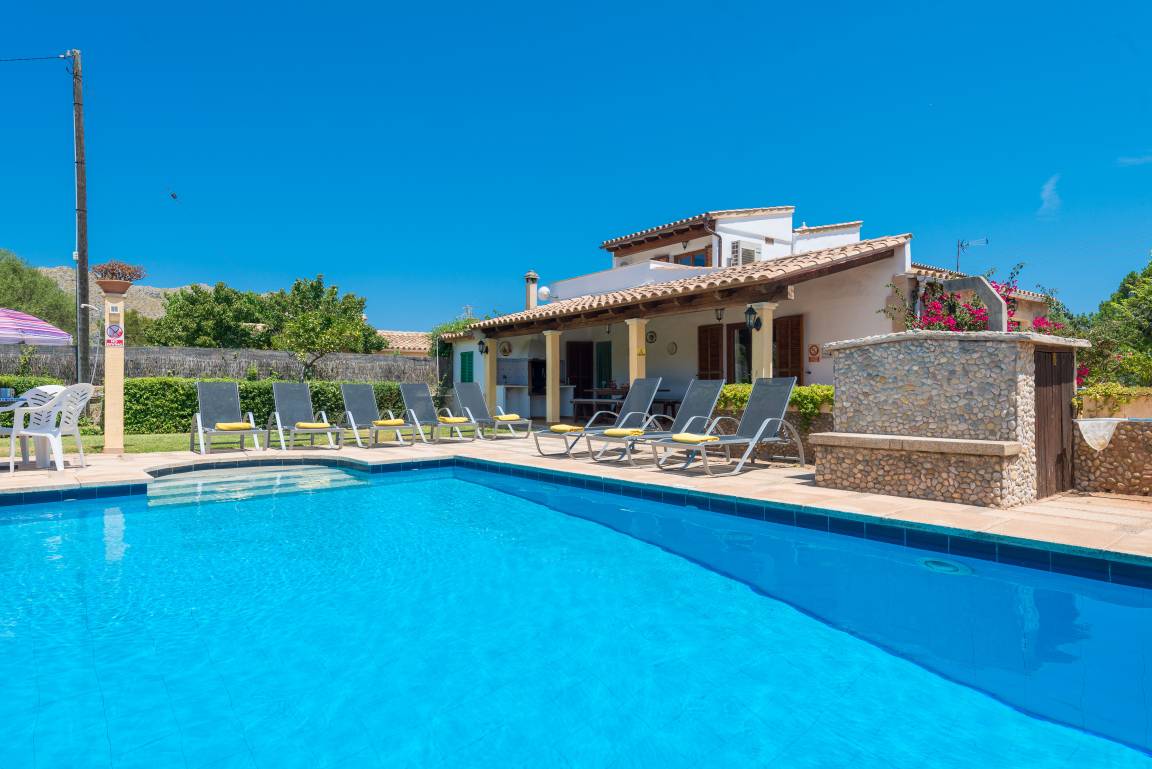 280 M² Villa ∙ 4 Habitaciones ∙ 8 Huéspedes - Pollensa