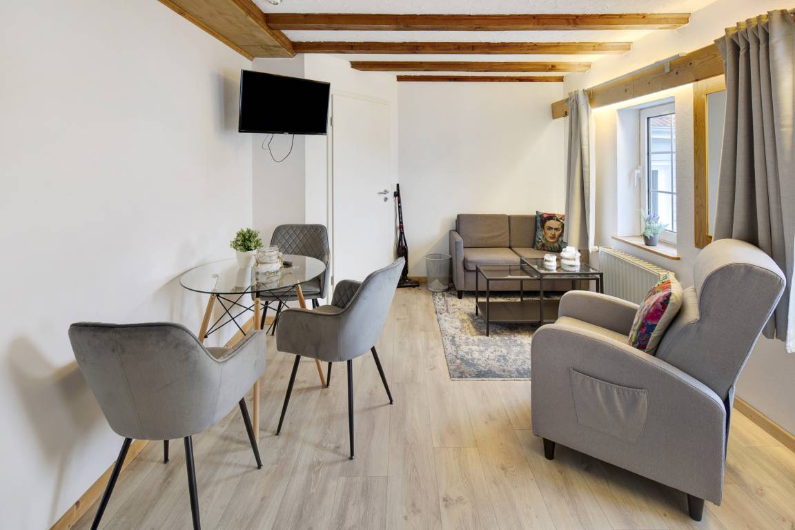 50 M² Ferienwohnung ∙ 2 Schlafzimmer ∙ 4 Gäste - Alsfeld