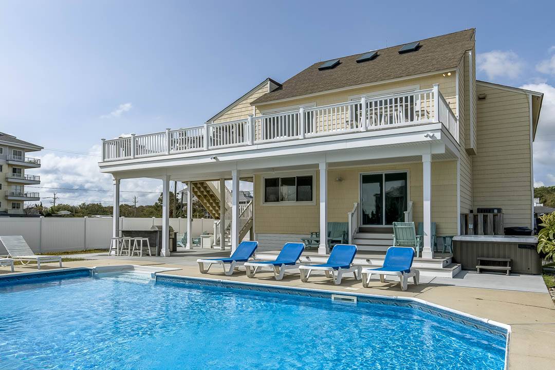 House ∙ 5 Bedrooms ∙ 16 Guests - Virginia Beach, VA