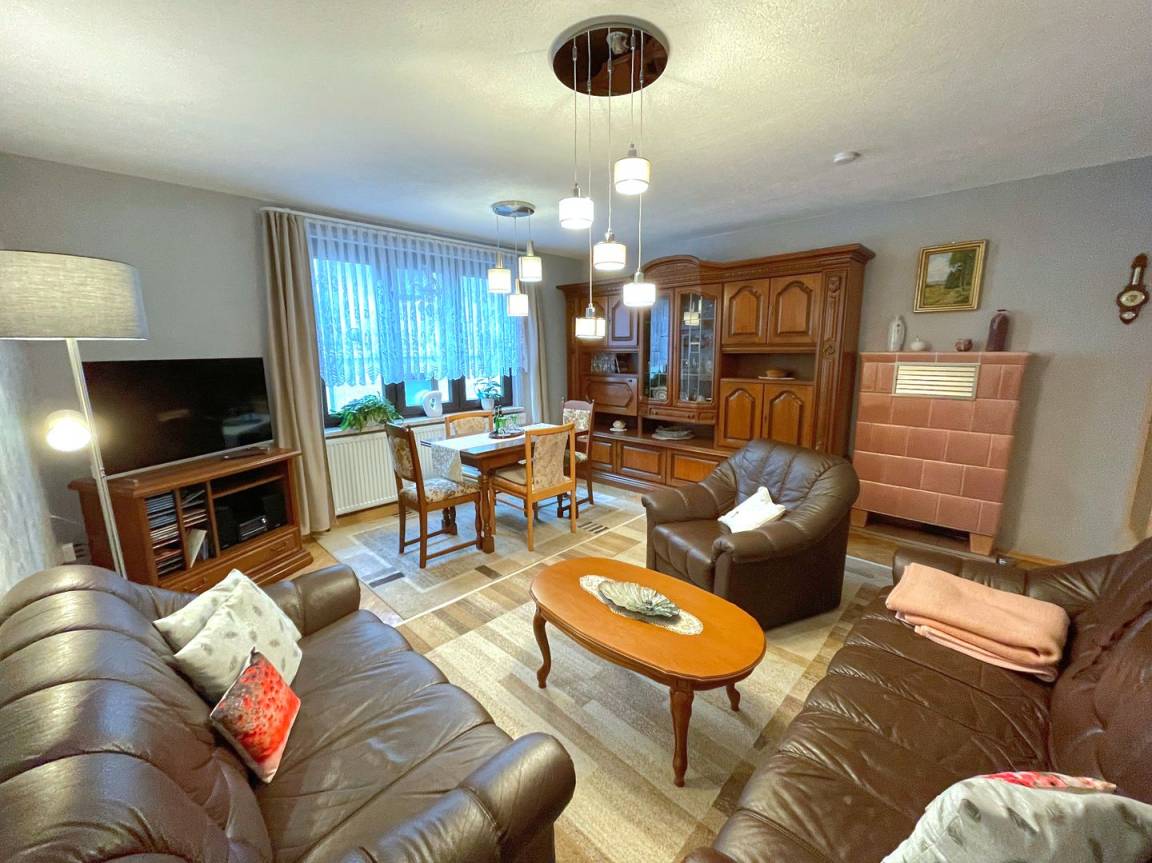 80 M² Apartment ∙ 2 Bedrooms ∙ 5 Guests - Bad Salzungen