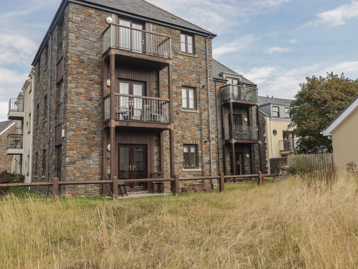 Cottage ∙ 2 Bedrooms ∙ 4 Guests - Burry Port